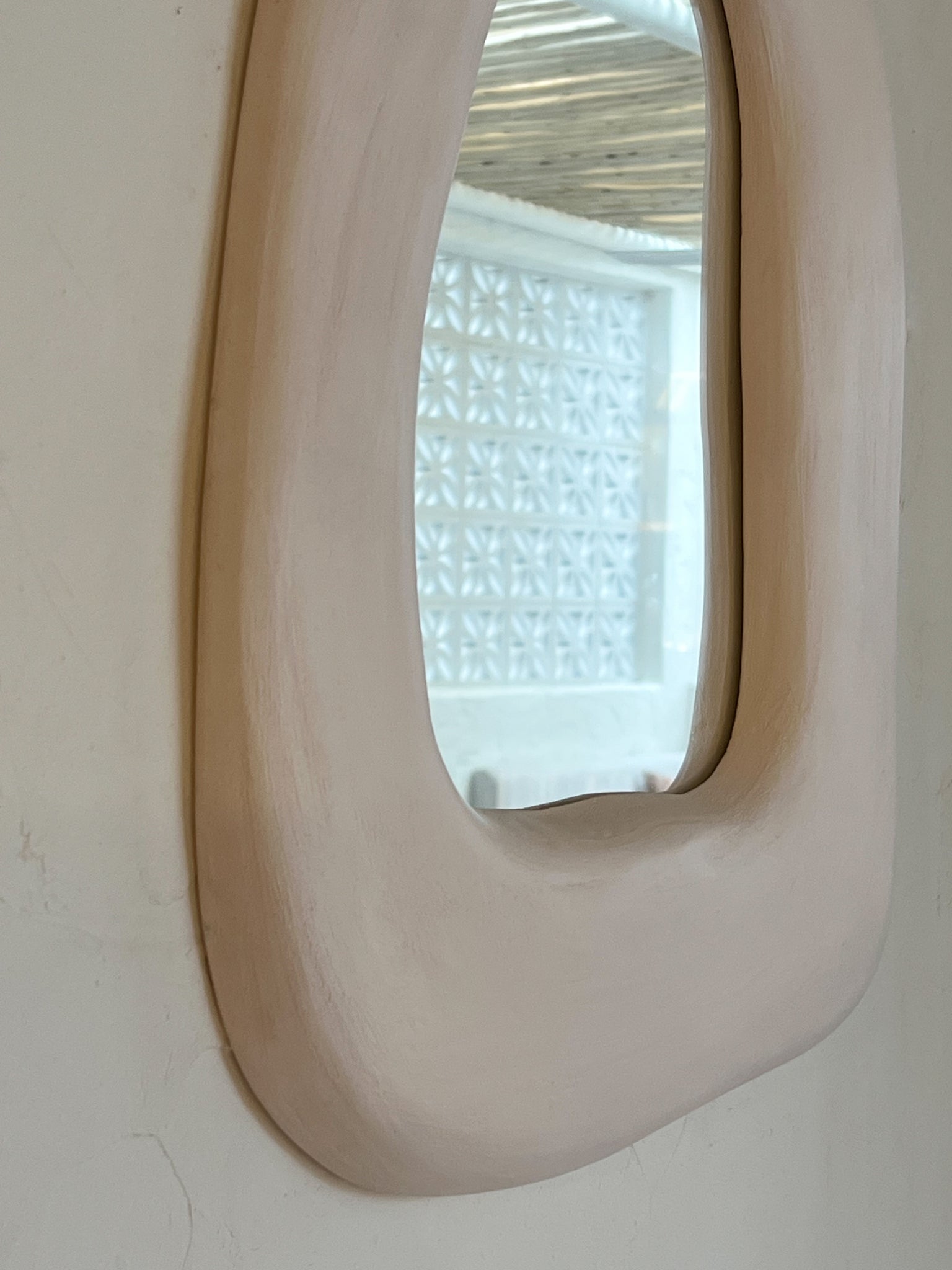 Le Niché Mirror No. 5 – Jagger and Wolf