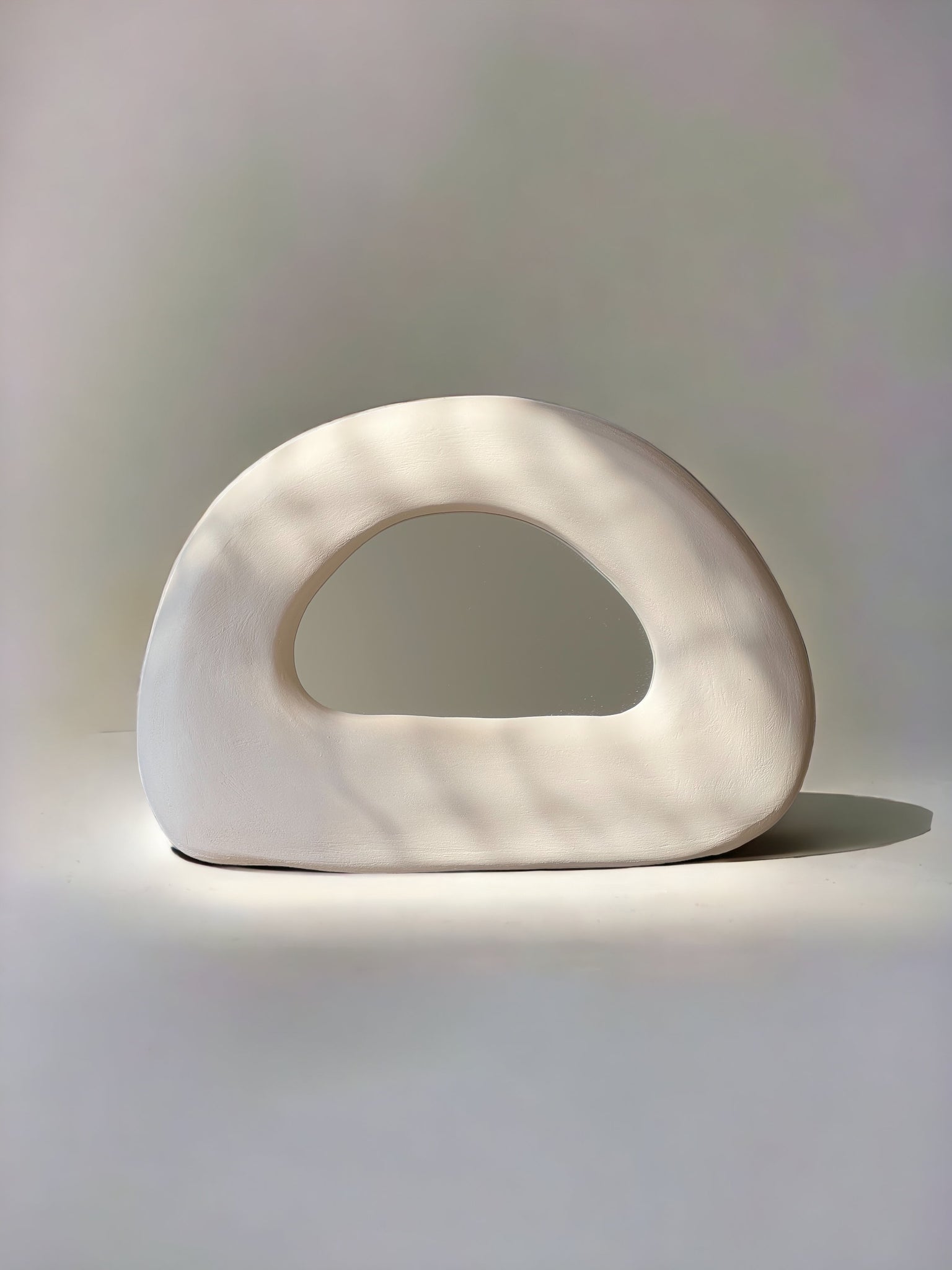 Le Niché Mirror No. 1 – Jagger and Wolf